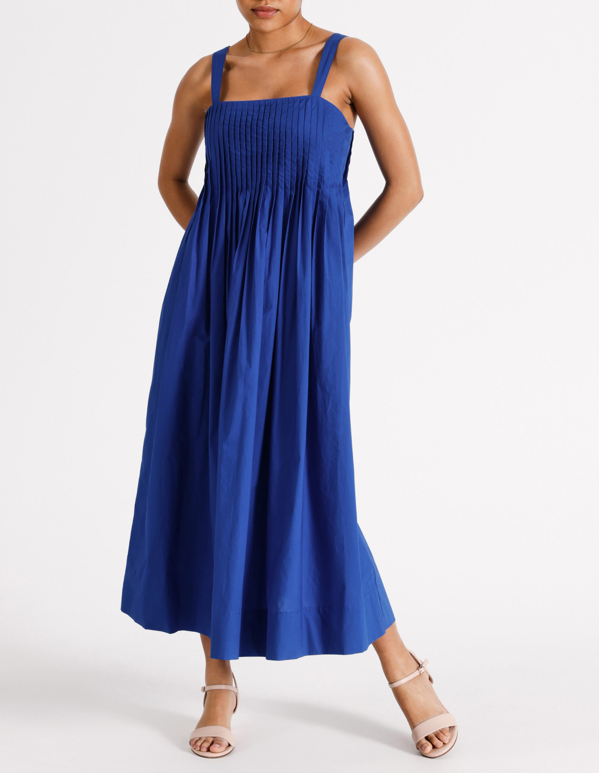 Your ultimate holiday capsule wardrobe - The Australian Women's Weekly